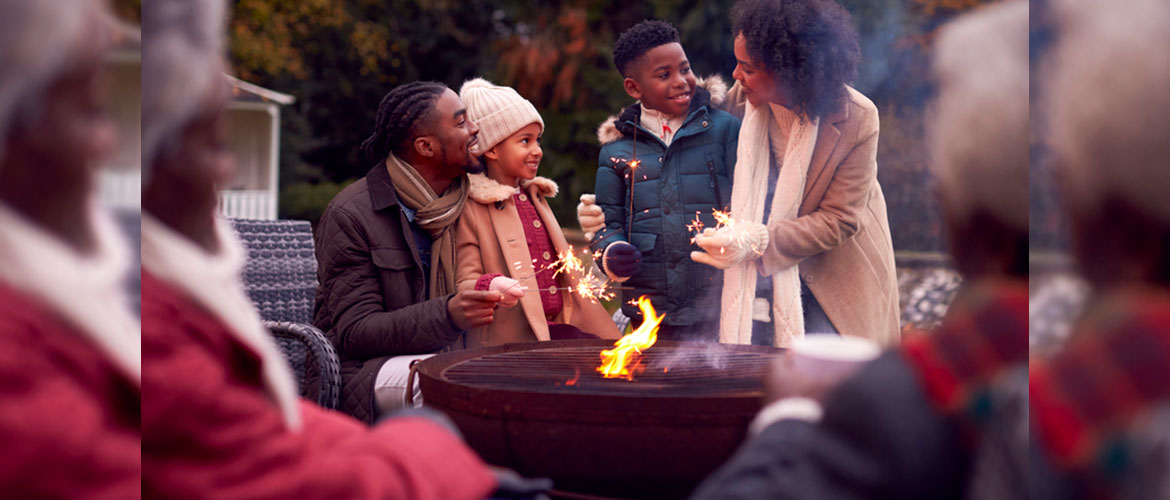 Outdoor Winter Family Picture Ideas